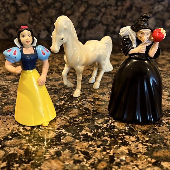 Disney | Toys | Disney Snow White Vintage 3pc Toy Set | Poshmark